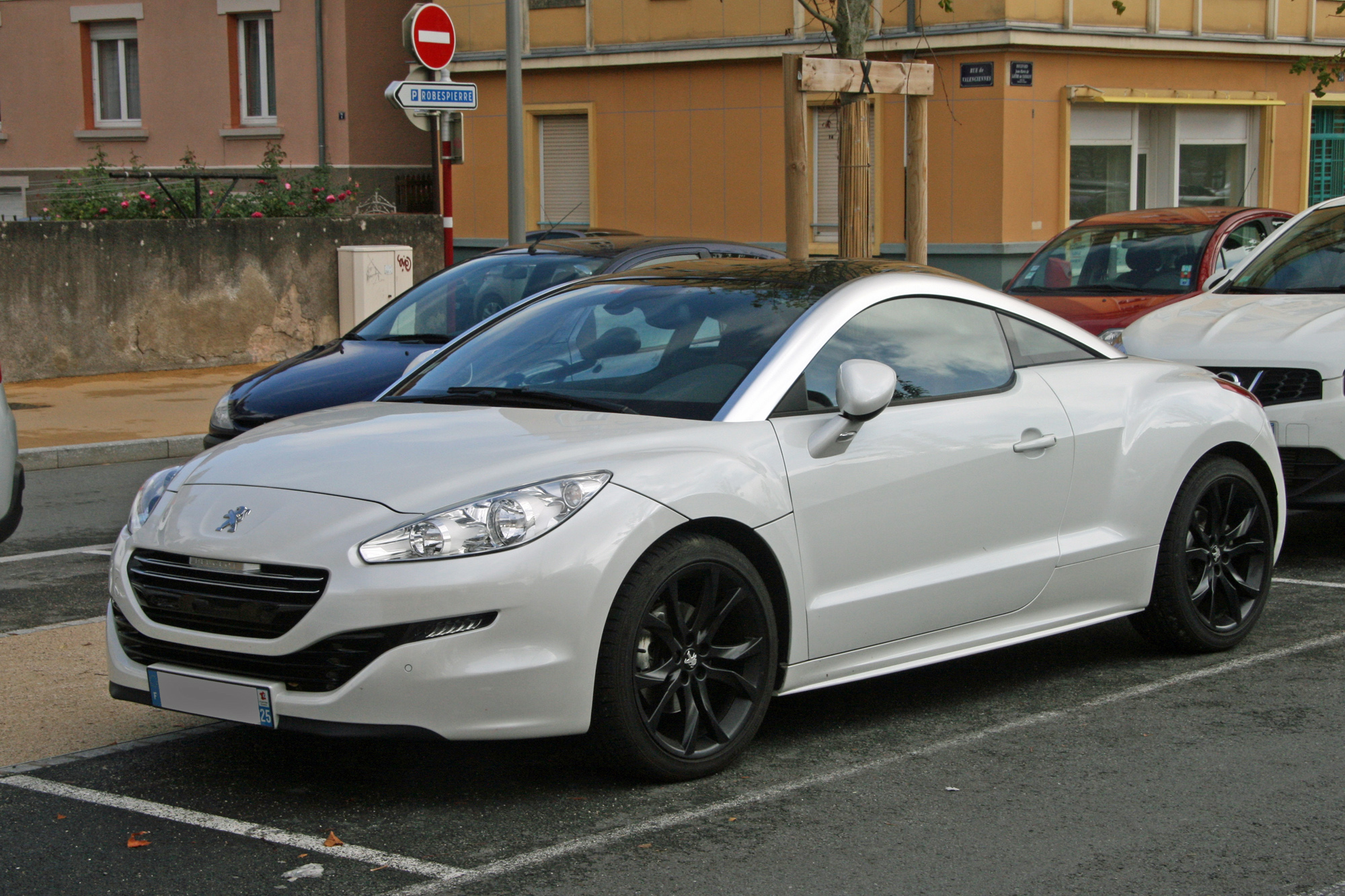 Description du véhicule Peugeot RCZ restylé - Encyclopédie automobile Encyclautomobile.fr