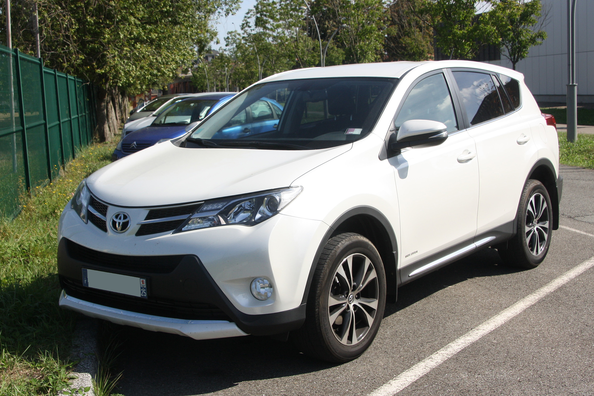 Description du véhicule Toyota Rav4 4 - Encyclopédie automobile Encyclautomobile.fr