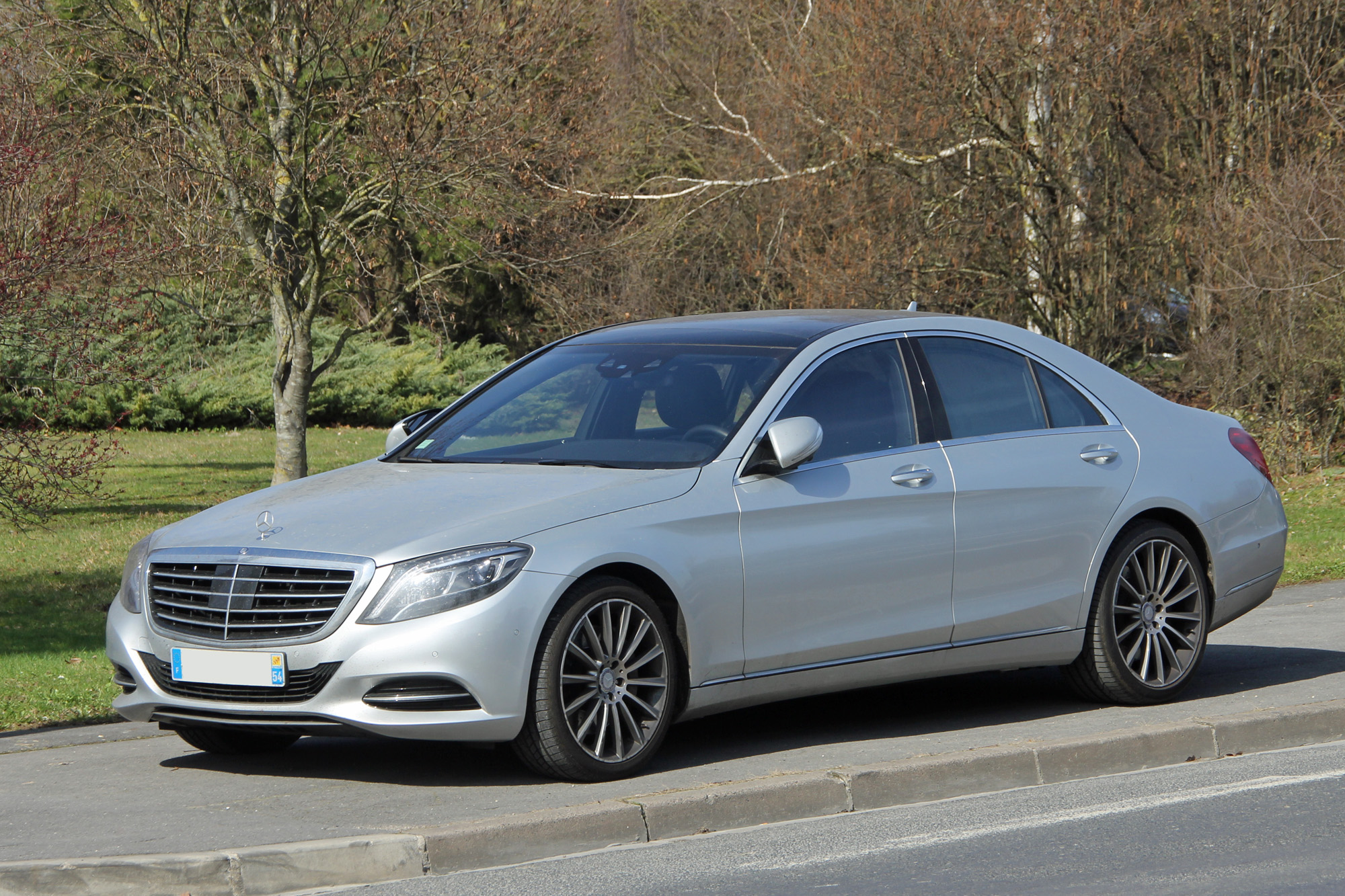 Description du véhicule Mercedes-Benz Classe S W222 - Encyclopédie automobile Encyclautomobile.fr